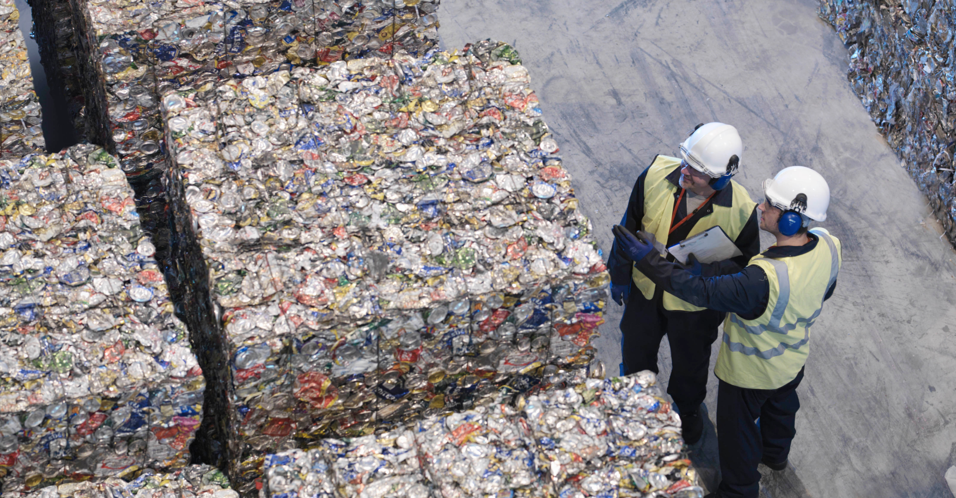 Global Waste and Recycling Benchmark Report 2024 | AMCS